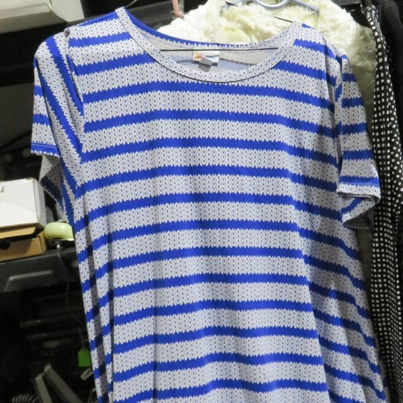 LuLaRoe | Dresses | Lularoe Carly Tunic Swing Dress Blue Cream Zig Zag ...